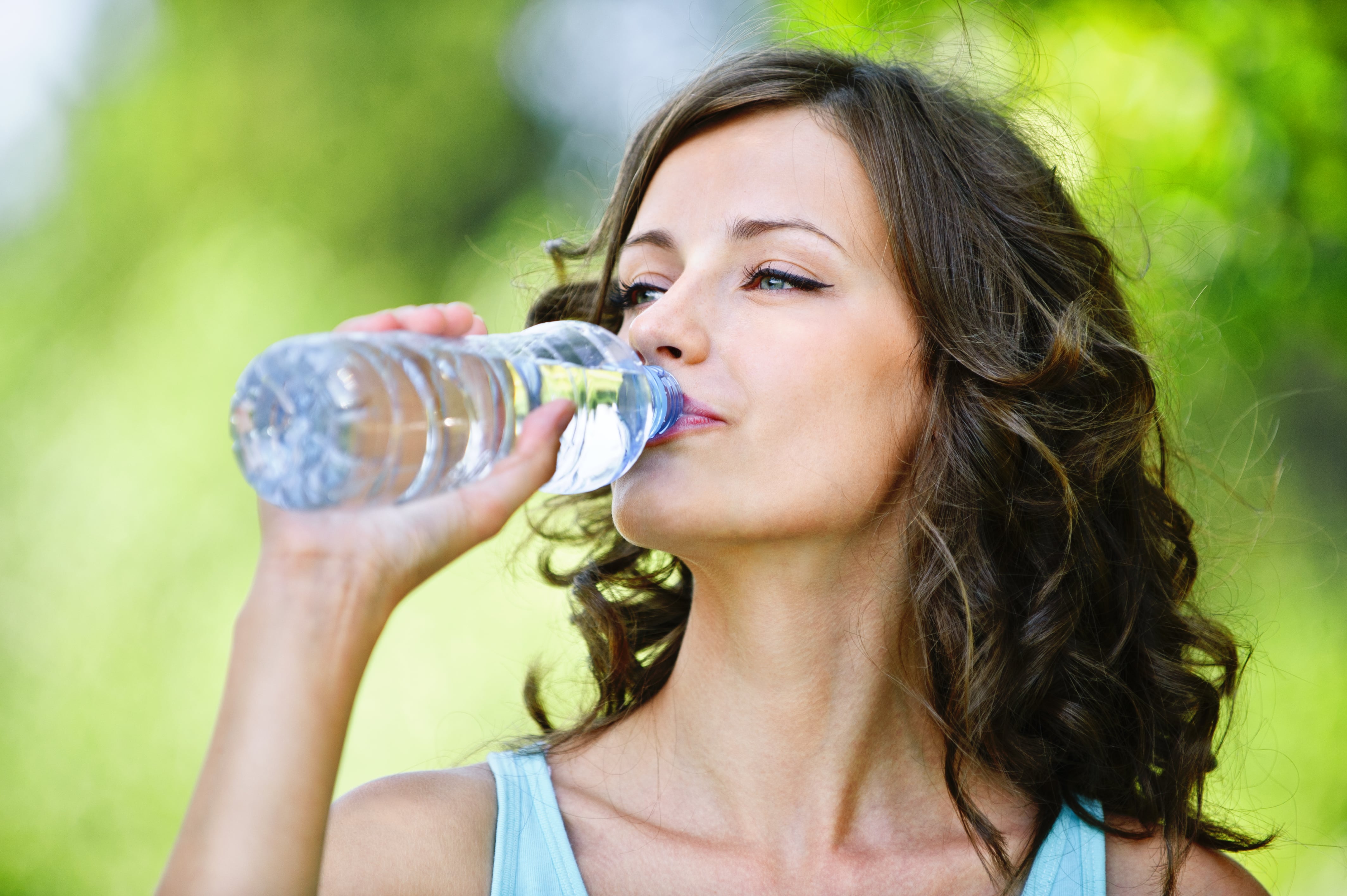 Combat Dehydration: UAE Guide to Prevention, Symptoms & Tips